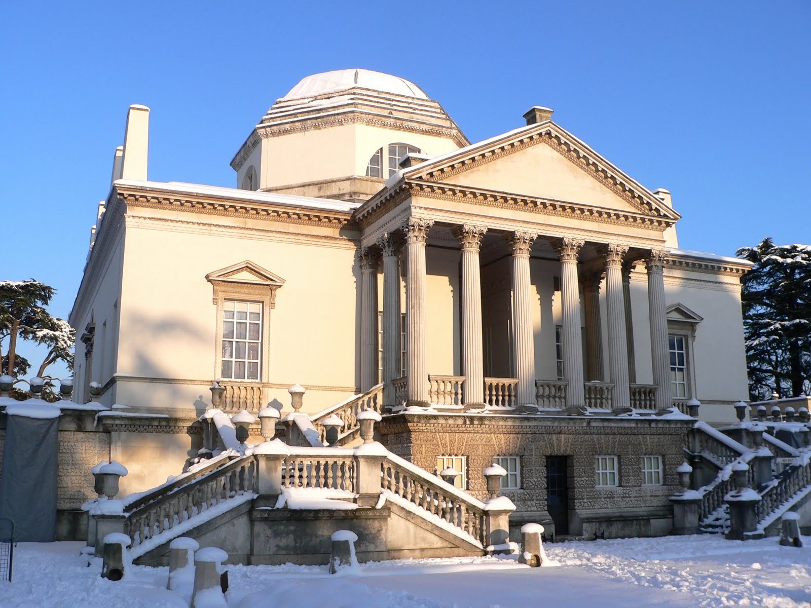 Historia Pablo Picasso: Arquitectura neoclasica